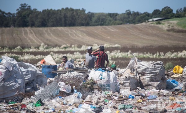 Desde la Mesa de las Periferias aseguraron que el basural "hoy es ...