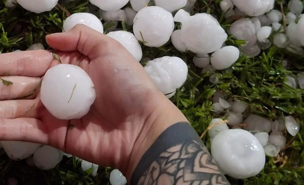 Elevan a naranja el alerta por tormentas: habrá ráfagas de 100km/h y ...