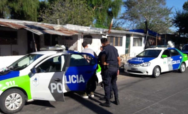 Lo Pararon En Un Control Y Descubrieron Que Estaba Armado 0223