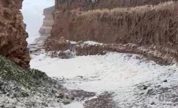 ¿Mar del Plata o Bariloche?: videos espectaculares de la "nieve marina ...