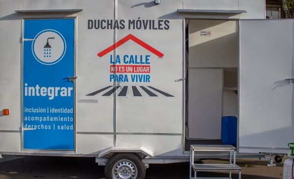 Instalan duchas móviles para personas en situación de calle | 0223